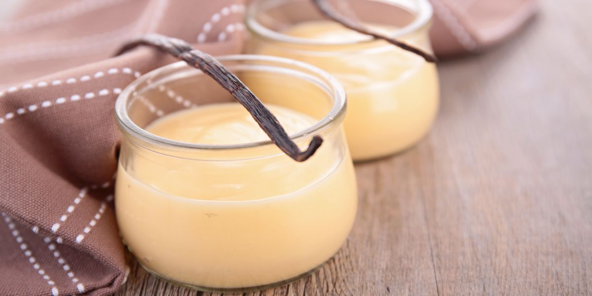 Crème à la vanille : une recette facile et rapide pour un dessert ...